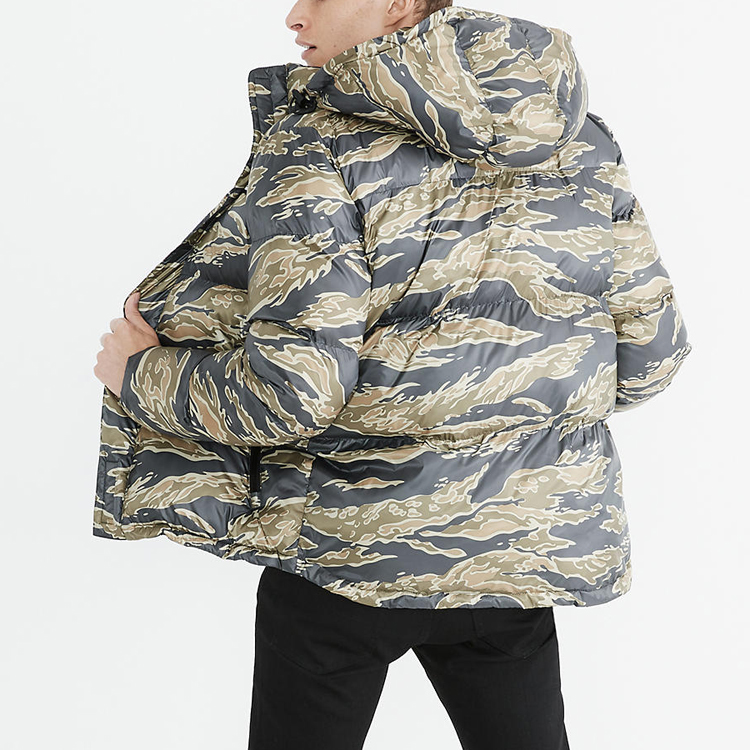 Men’s zipper puffer jacket with hoodie